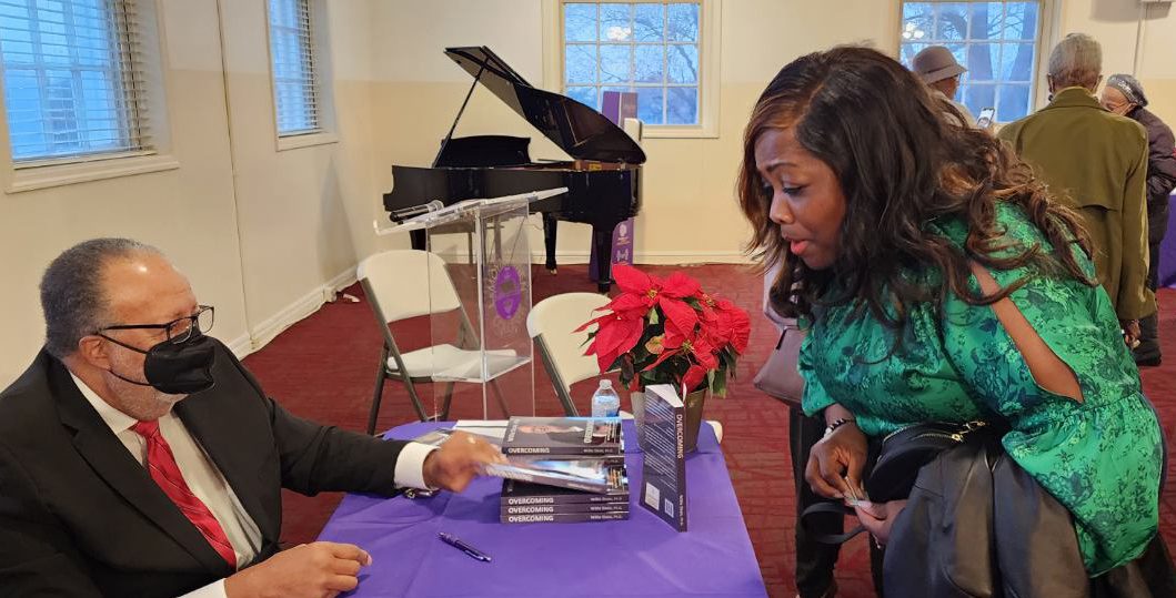 Dr. Willie Dean detailed ‘Overcoming’ at LeMoyne-Owen College book ...