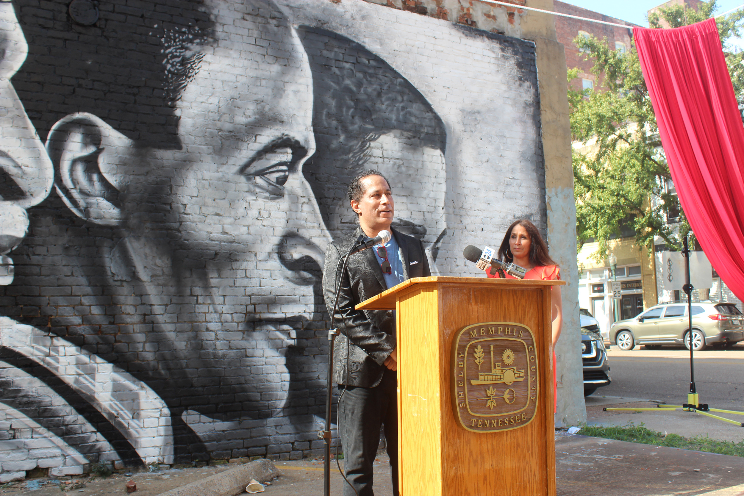 ‘Three Generations’ mural honors power of black fatherhood - TSDMemphis.com